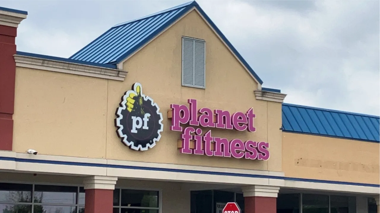 Planet Fitness (Sheridan) | Try-Lock Roofing